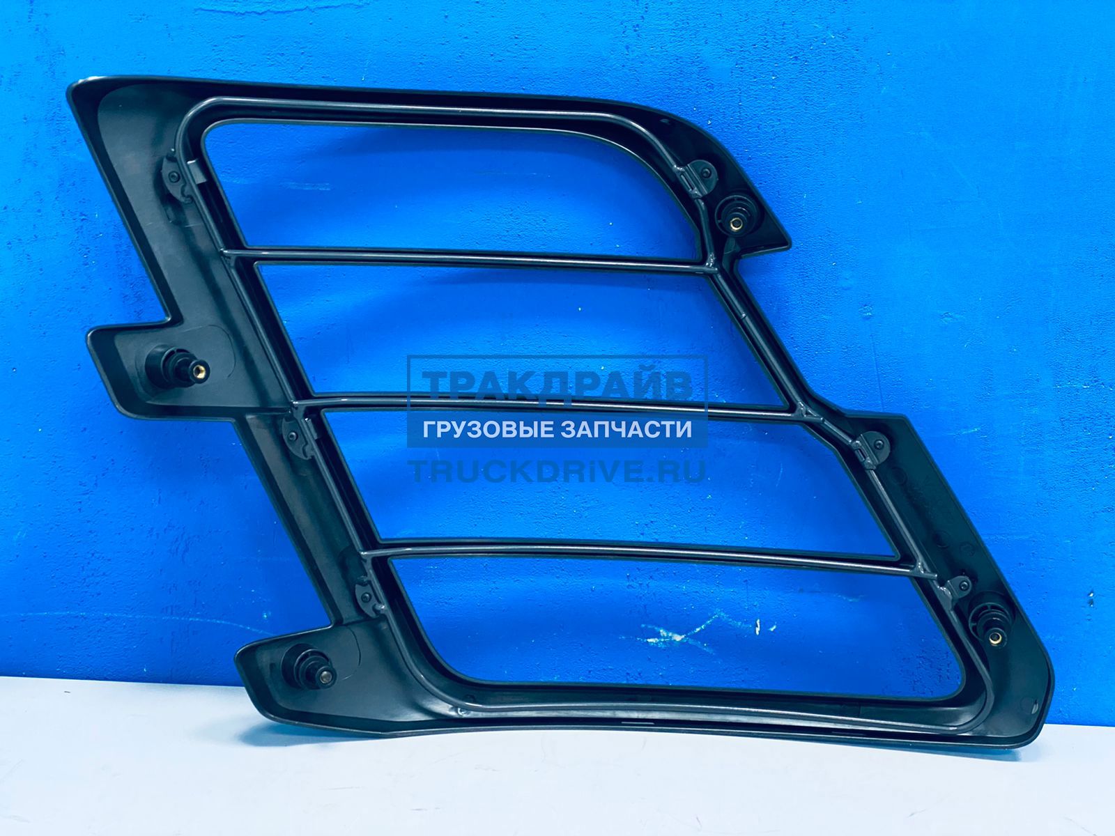 Защита фары Вольво ФМХ4 левая 82619051 VOLVO купить недорого