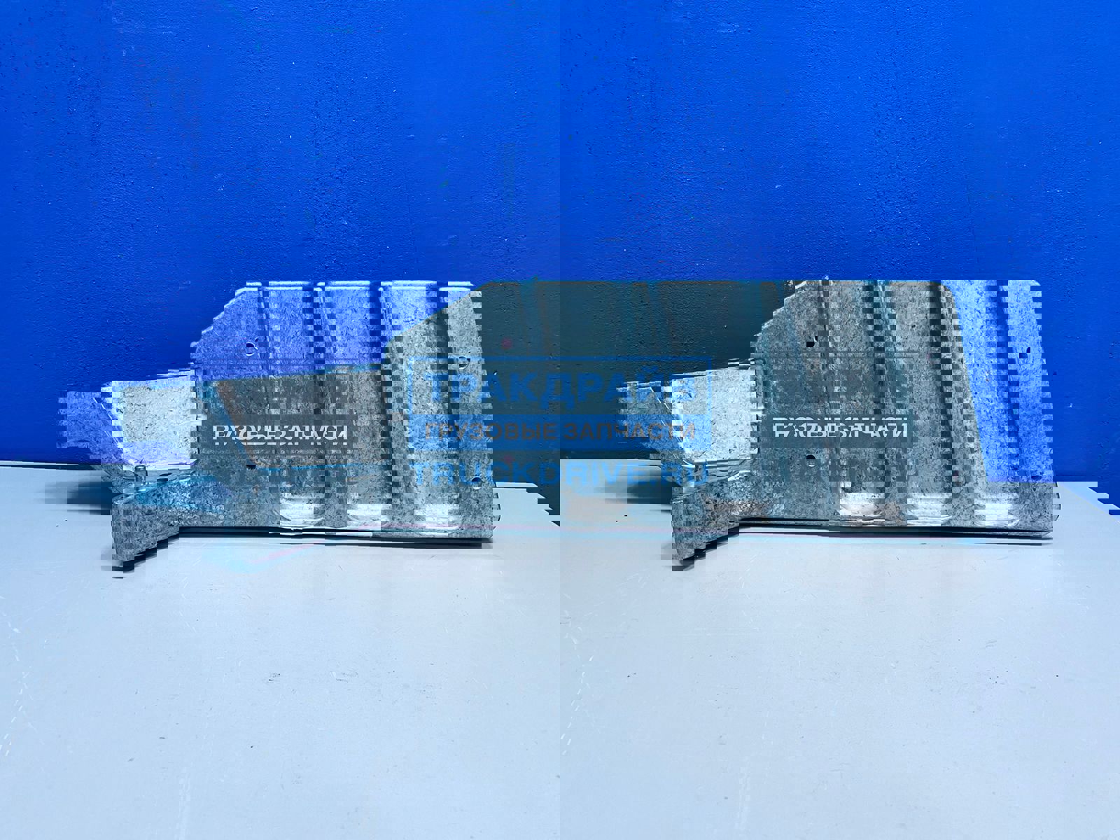 Ступенька Volvo FM4 FH4 84220611 VOLVO купить недорого