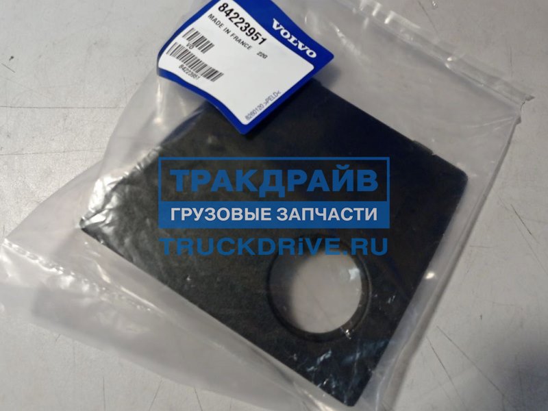Заглушка фары Volvo FH4 противотуманной правая 84223951 VOLVO купить ...