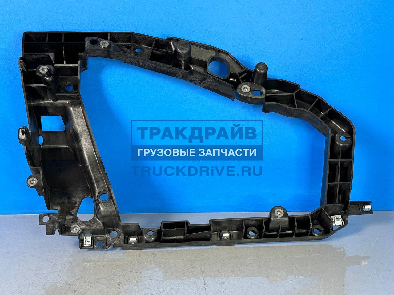 Кронштейн фары Вольво Фш4 левый 84233646 VOLVO купить недорого
