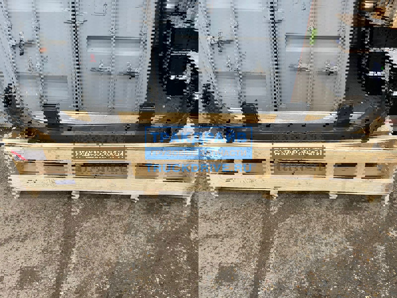 Усилитель бампера Вольво ФШ4 ФМ4 84480789 VOLVO купить недорого