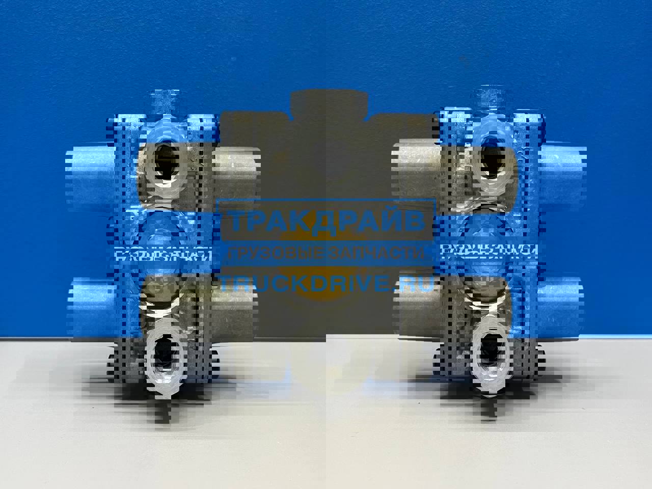 Кран 4-х контурный Volvo FH12 FH16 защитный 9347020427 WABCO купить ...