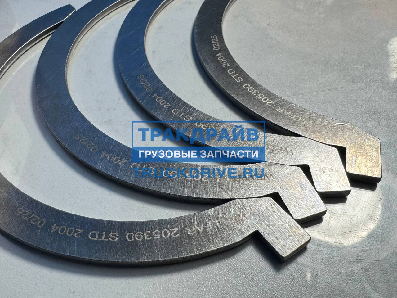 Полукольца упорные для Volvo F12 FH12 с мотором TD122 TD123 D12A D12C ...