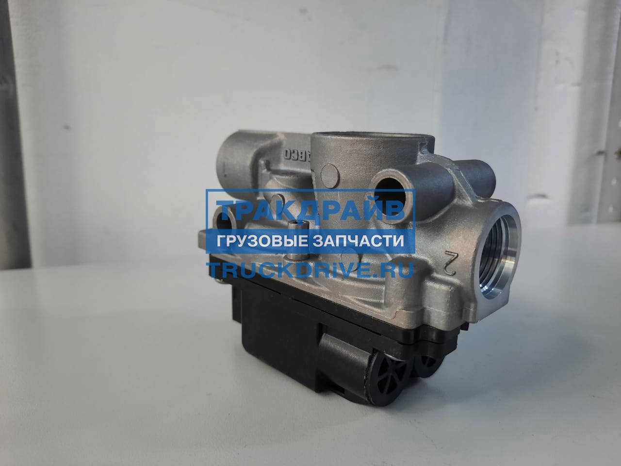 Клапан контроля давления ABS Mercedes Actros MP4 A0064291844 MERCEDES ...