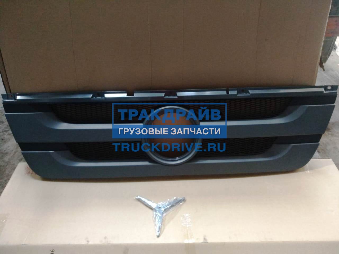 Решетка радиатора Мерседес Актрос МП3 в сборе BH016 ETP купить недорого
